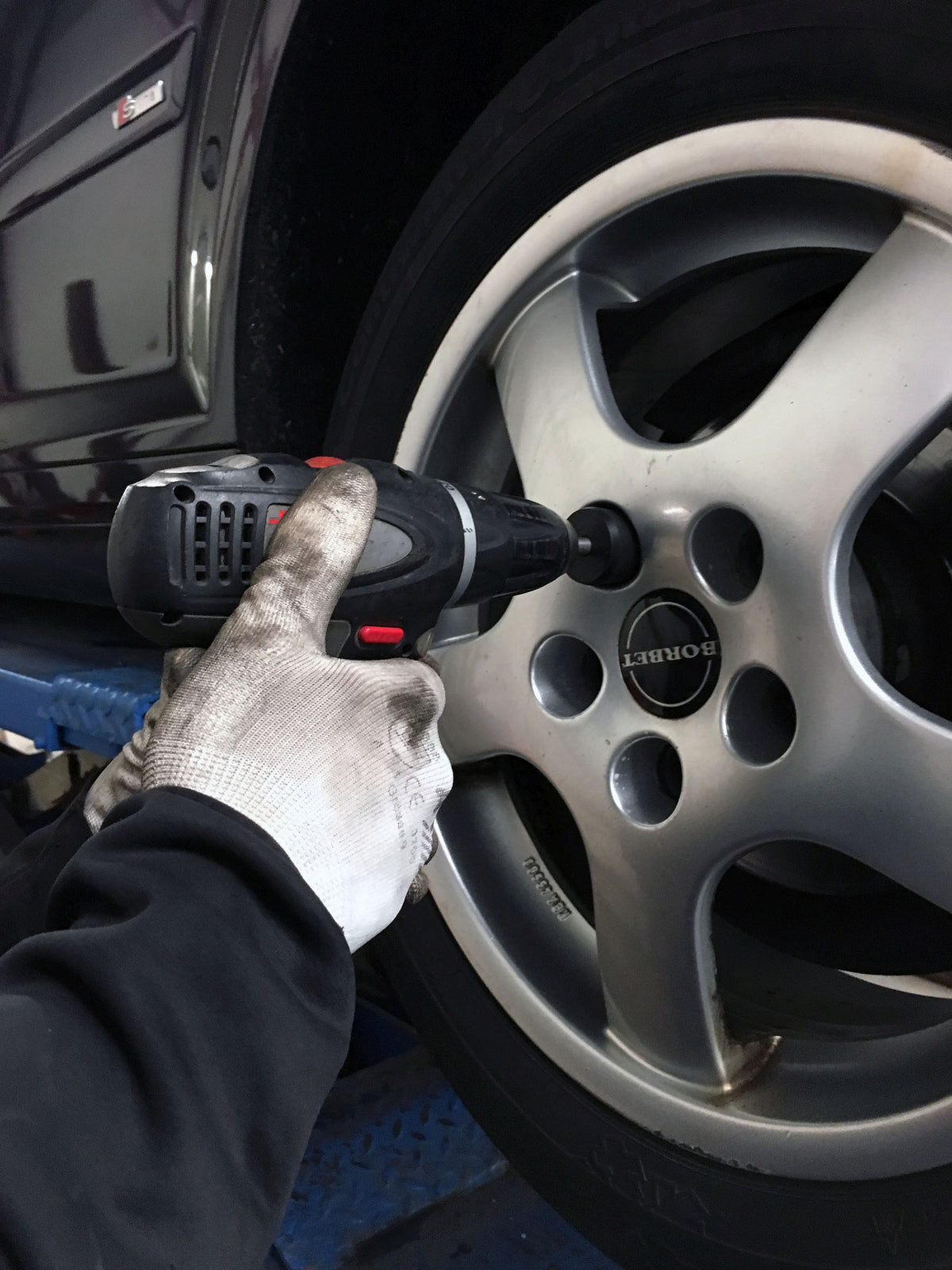 Remove Seized, Damaged or Lost Key Lug Bolts with Ease! — CTA Manufacturing