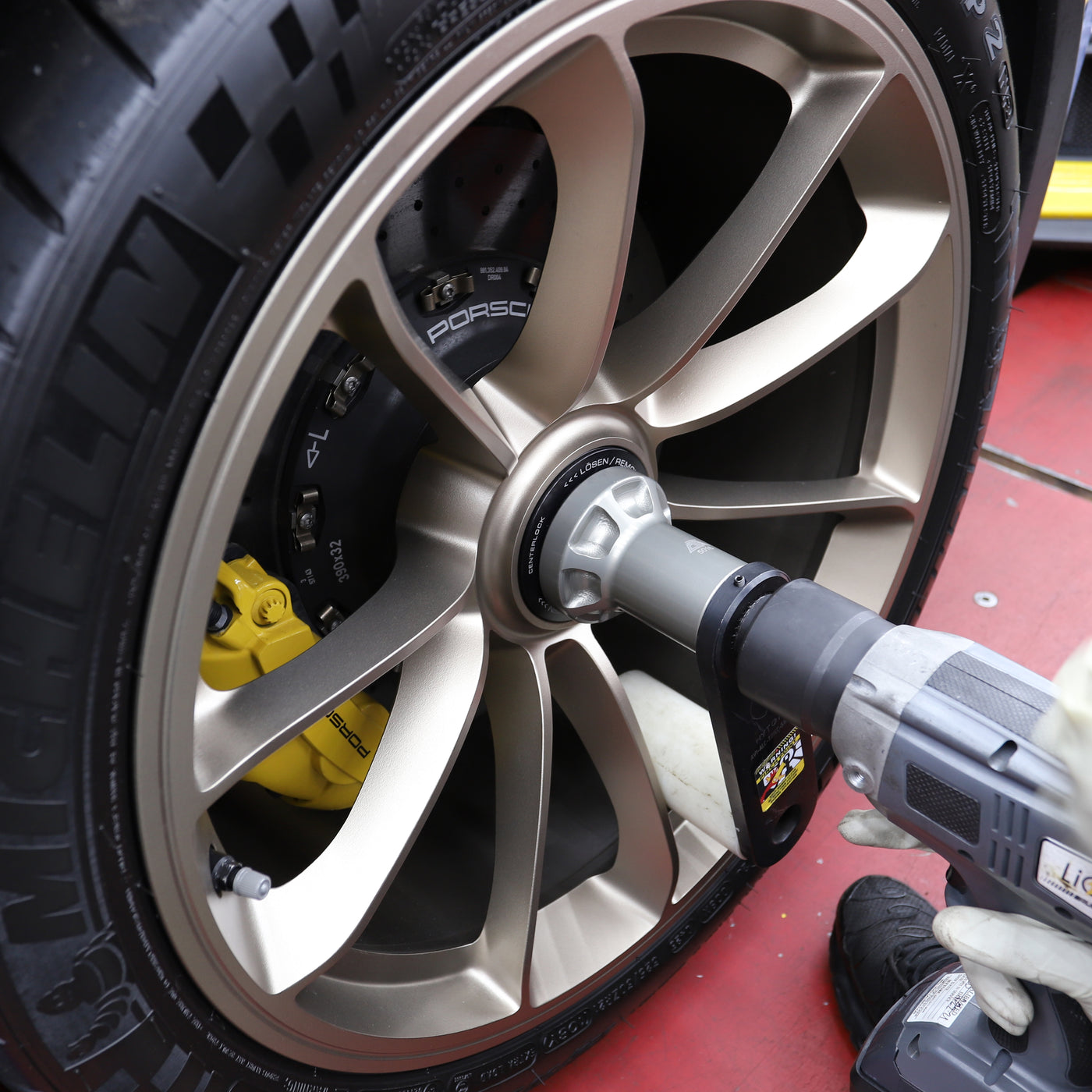 CTA Tools - 5016 - Porsche Center Lock Nut Socket - 997 & 991 — CTA ...